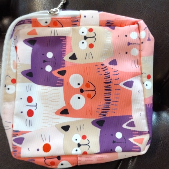 Accessories | Nwt Kitty Cat Pouch With Goodies | Poshmark